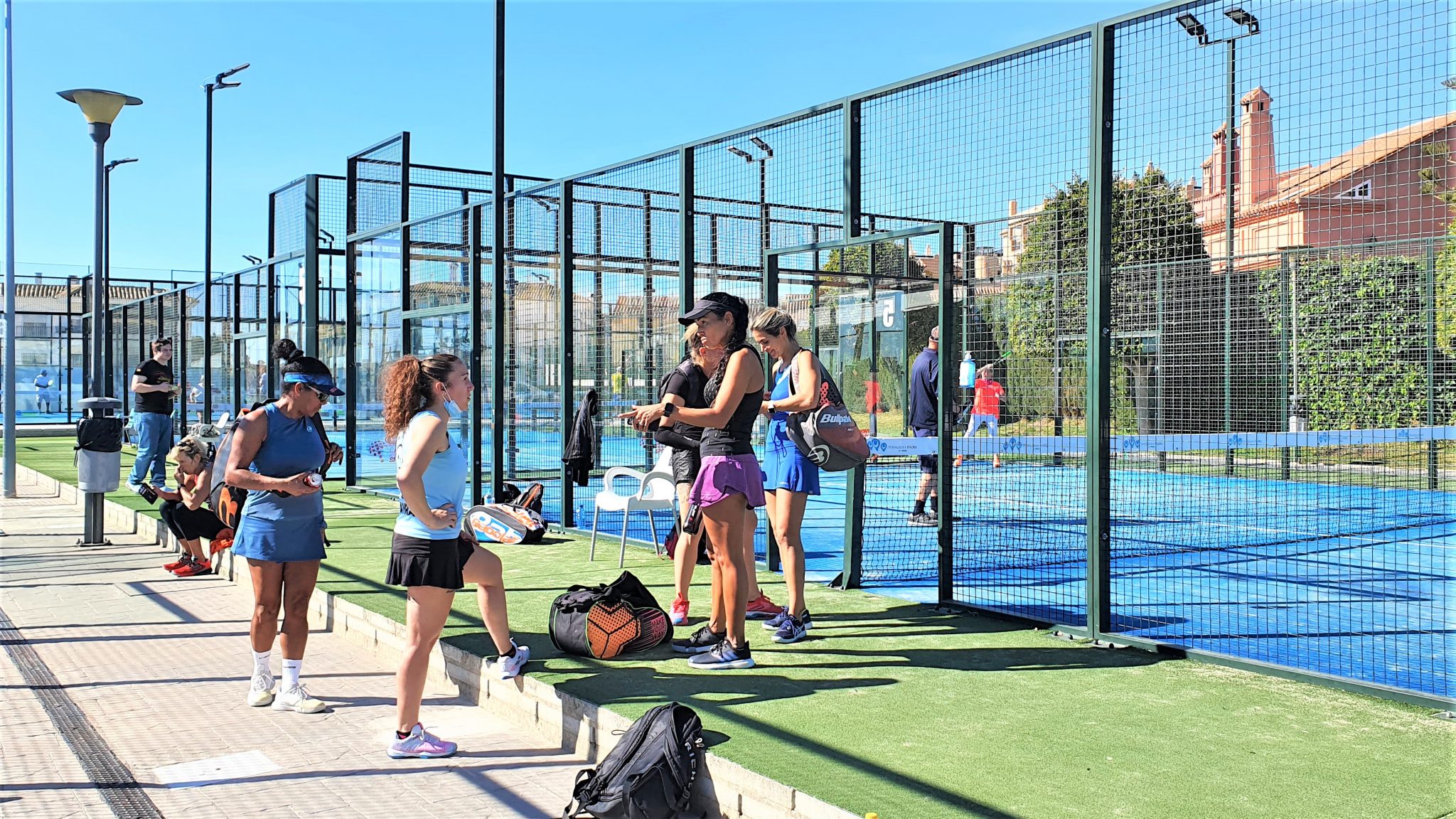Padel kuumetta Suomessa ja Espanjassa - Espanja.Com