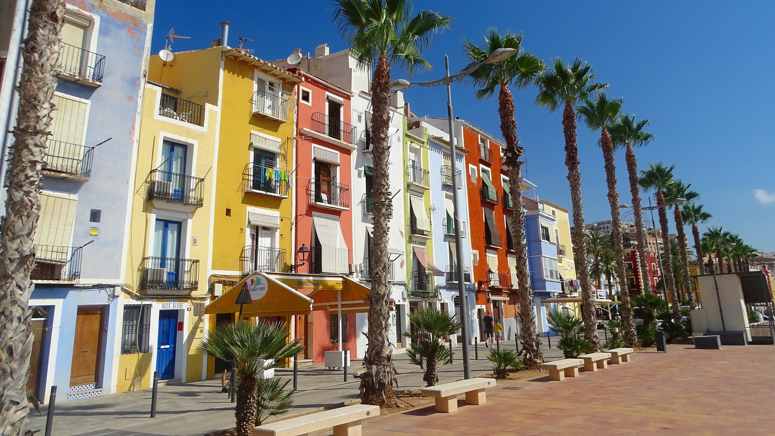 Alicanten Villajoyosa on värikäs ja merellinen kesäkaupunki - Espanja.Com