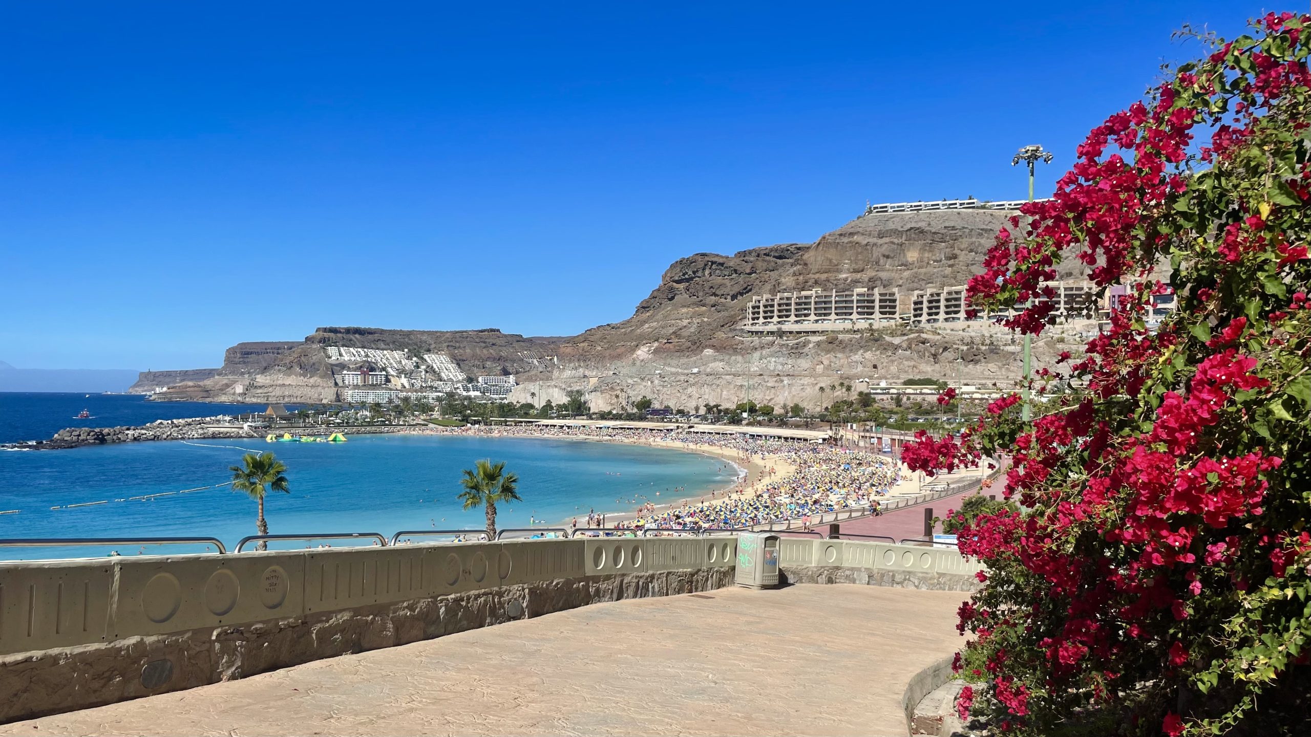 Aktiivilomailija nauttii Gran Canarian rannoista kävellen - Espanja.Com